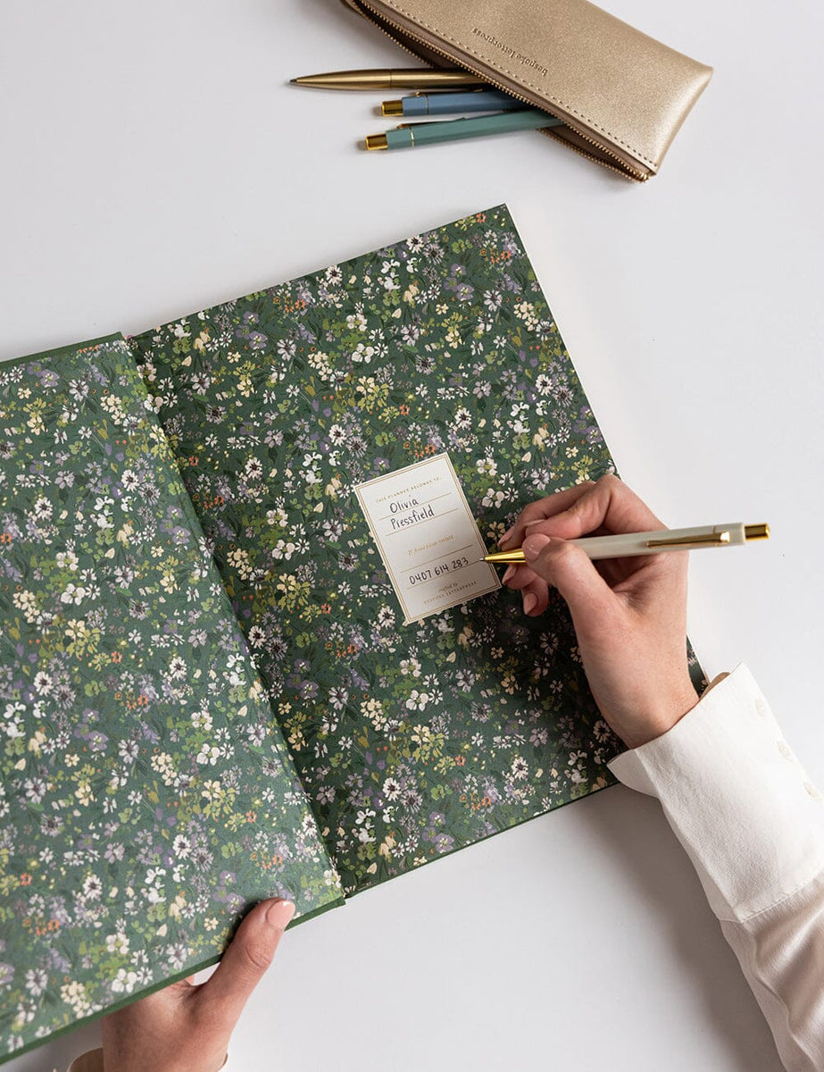 2026 Desktop Linen Bound Planner – Urban Jungle CBR